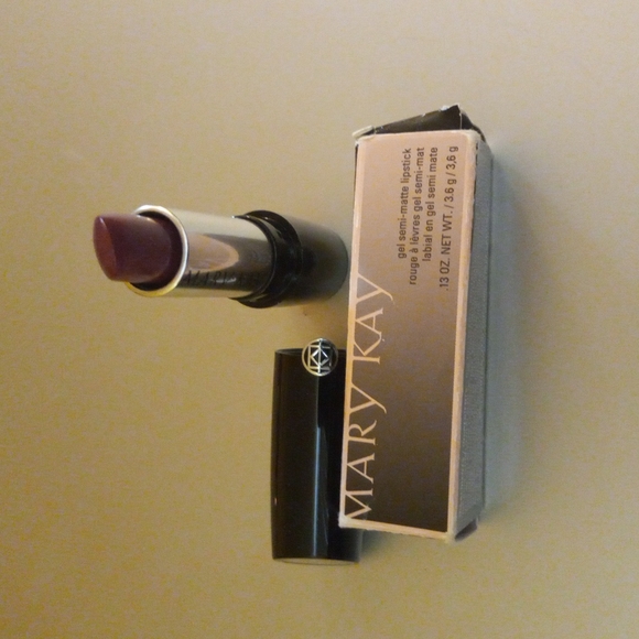 Mary Kay | Makeup | Gel Semi Matte Lipstick Crushed Berry New In Box ...